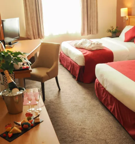 Bedrooms & Suites | Cardiff Bay Hotels